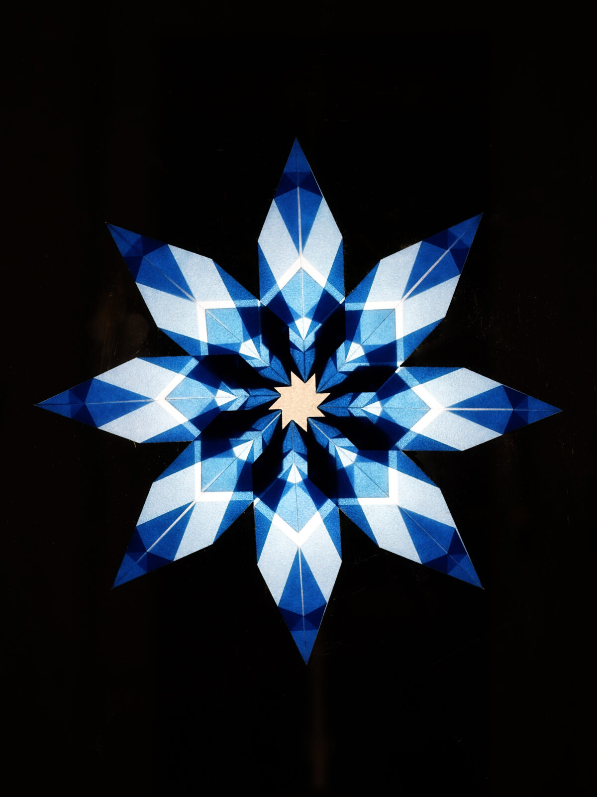 Gleaming – Tiny Nonsense